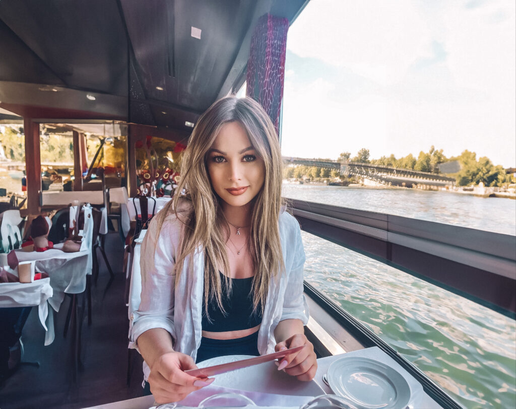 Maxims Sur Seine: The Best Dinner Cruise In Paris? - Amy Morgan & Co